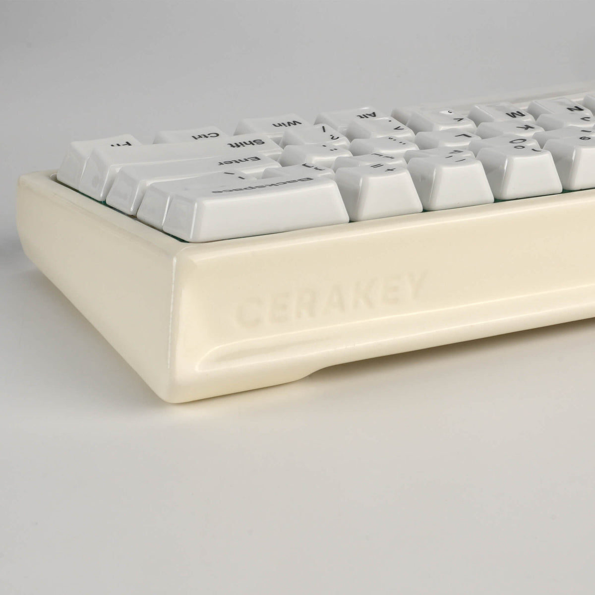 Peak60: The Ultimate Ceramic Case for GH60 & Magnetic Keyboards