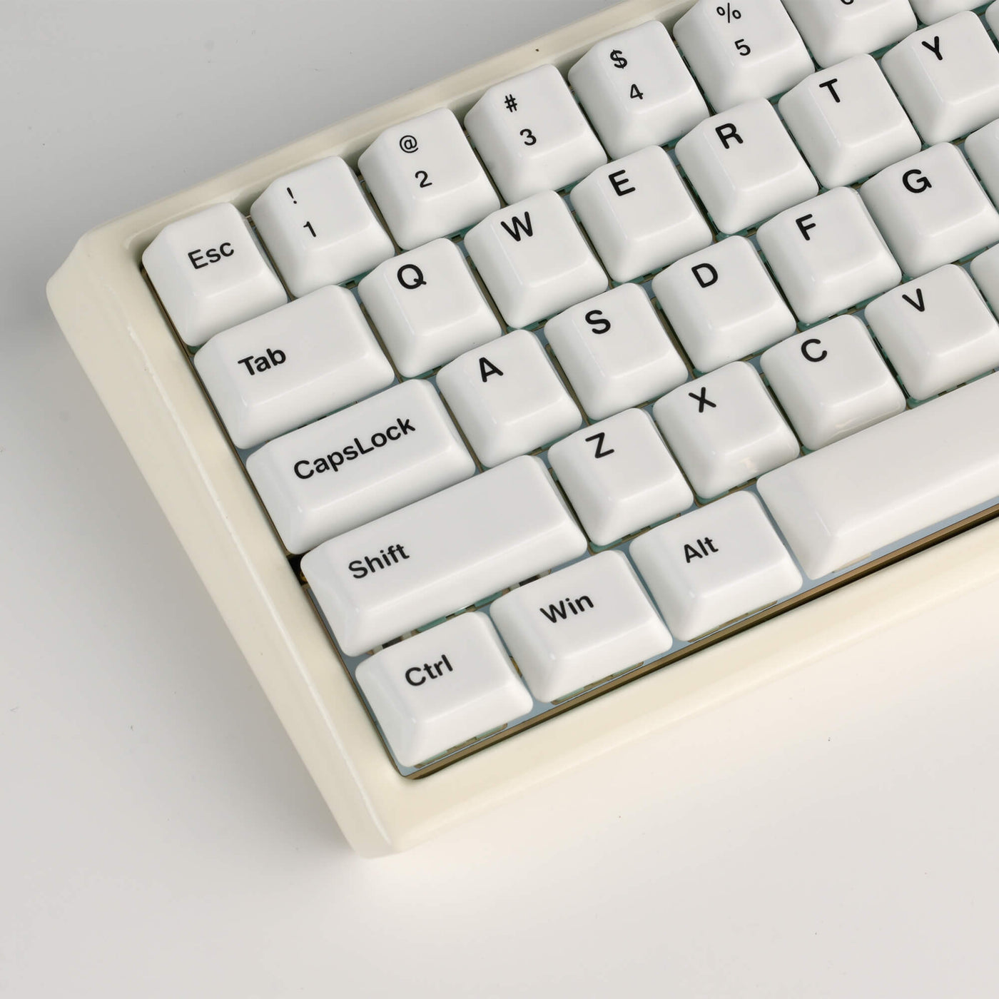 Peak60: The Ultimate Ceramic Case for GH60 & Magnetic Keyboards